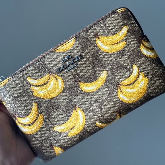 Coach | Bags | Coach Banana Corner Zip Wallet | Poshmark